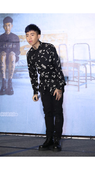 R-chord Presents New Album - 8days