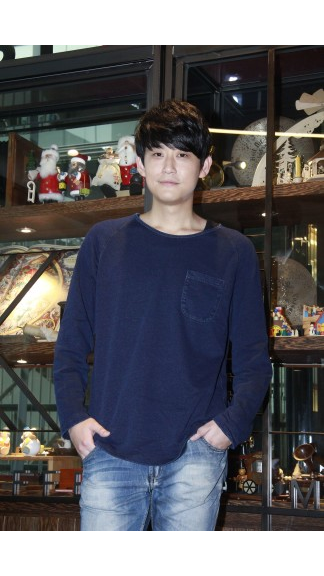 Tammy Chen and Nylon Chen’s First Collaboration Together - 8days