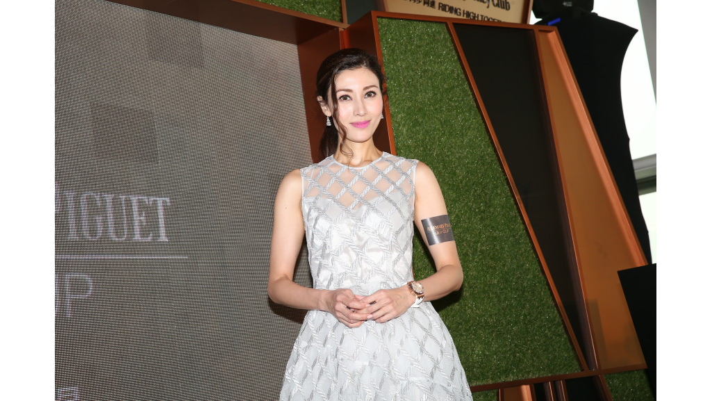 Michelle Monique Reis Would Not Inform Her Son of Her Age - 8days