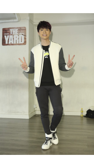 Hins Cheung Promises to Ward Himself Before Concert in Macau - 8days