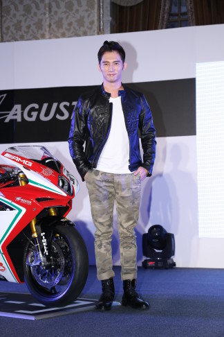 James Wen reveals his love for motorcycles - 8days