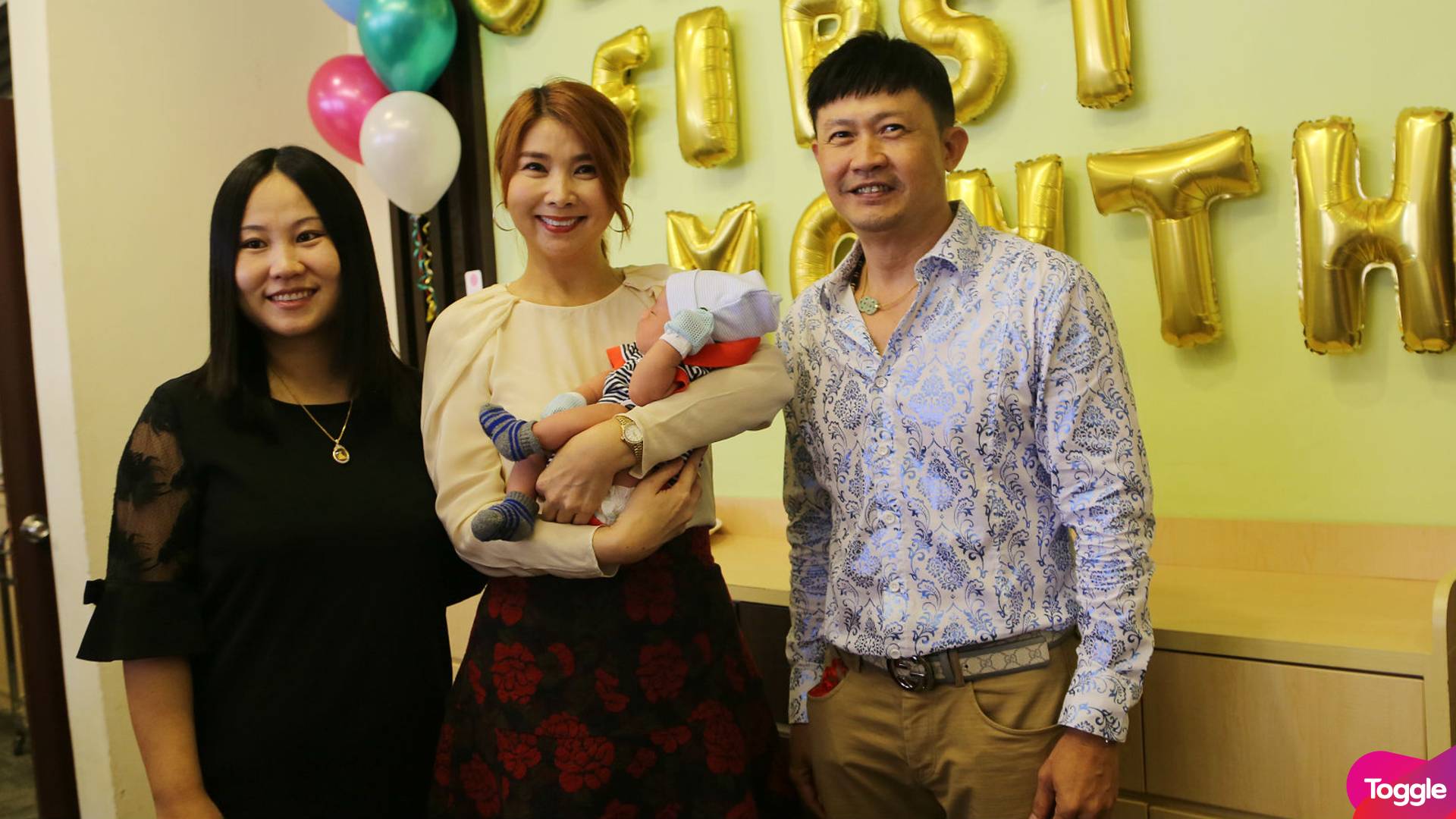 Chen Tian Wen celebrates his son’s first month - 8days