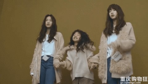 Dee Hsu’s 3 Daughters Just Shot A Fashion Campaign Together And They ...