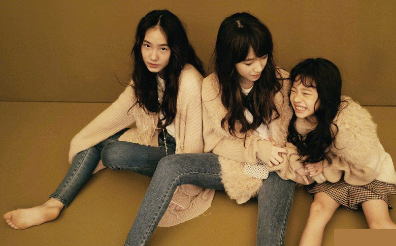 Dee Hsu’s 3 Daughters Just Shot A Fashion Campaign Together And They ...