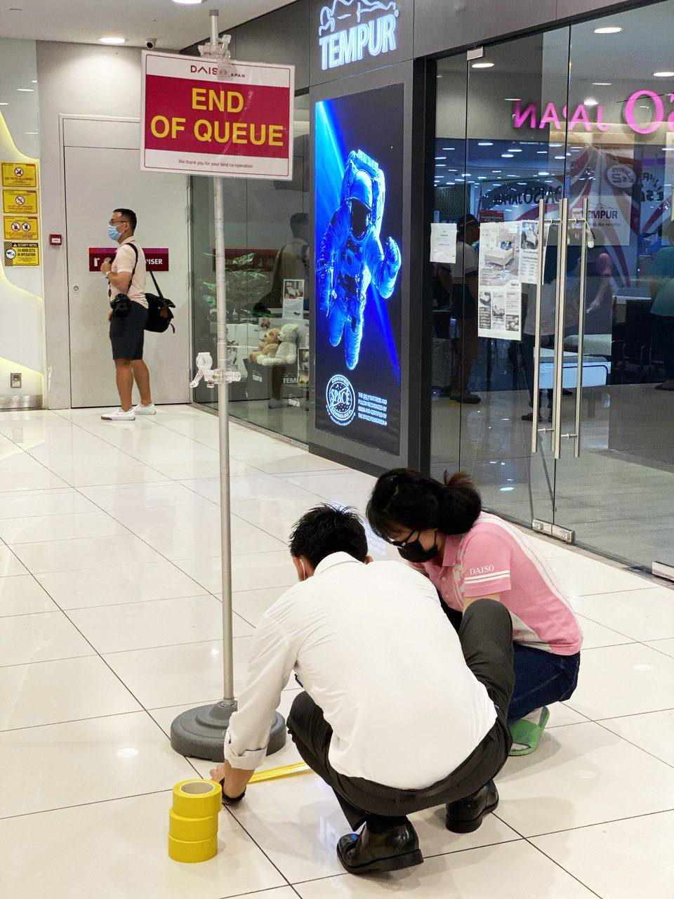 Long Queues At Popular, Post Office & Daiso On 1st & 2nd Day Of Phase 2 ...