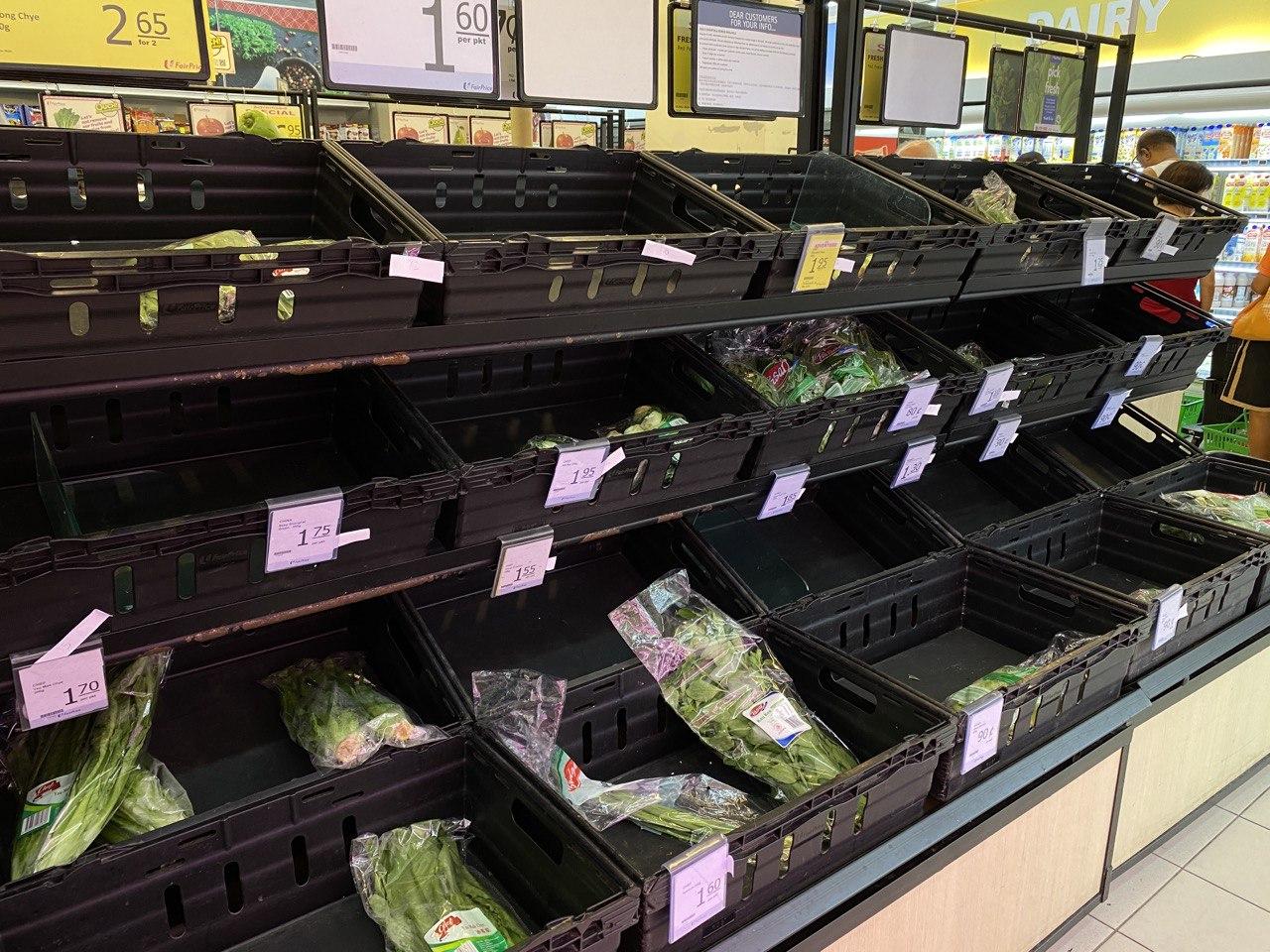 Queues At S’pore Supermarkets After M’sia’s Lockdown Announcement, Eggs ...