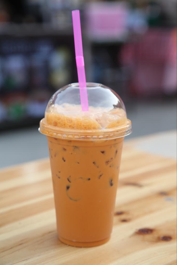 Famous ‘Stunt’ Teh Tarik & Pad Thai Stalls From Bangkok Now In S’pore’s ...