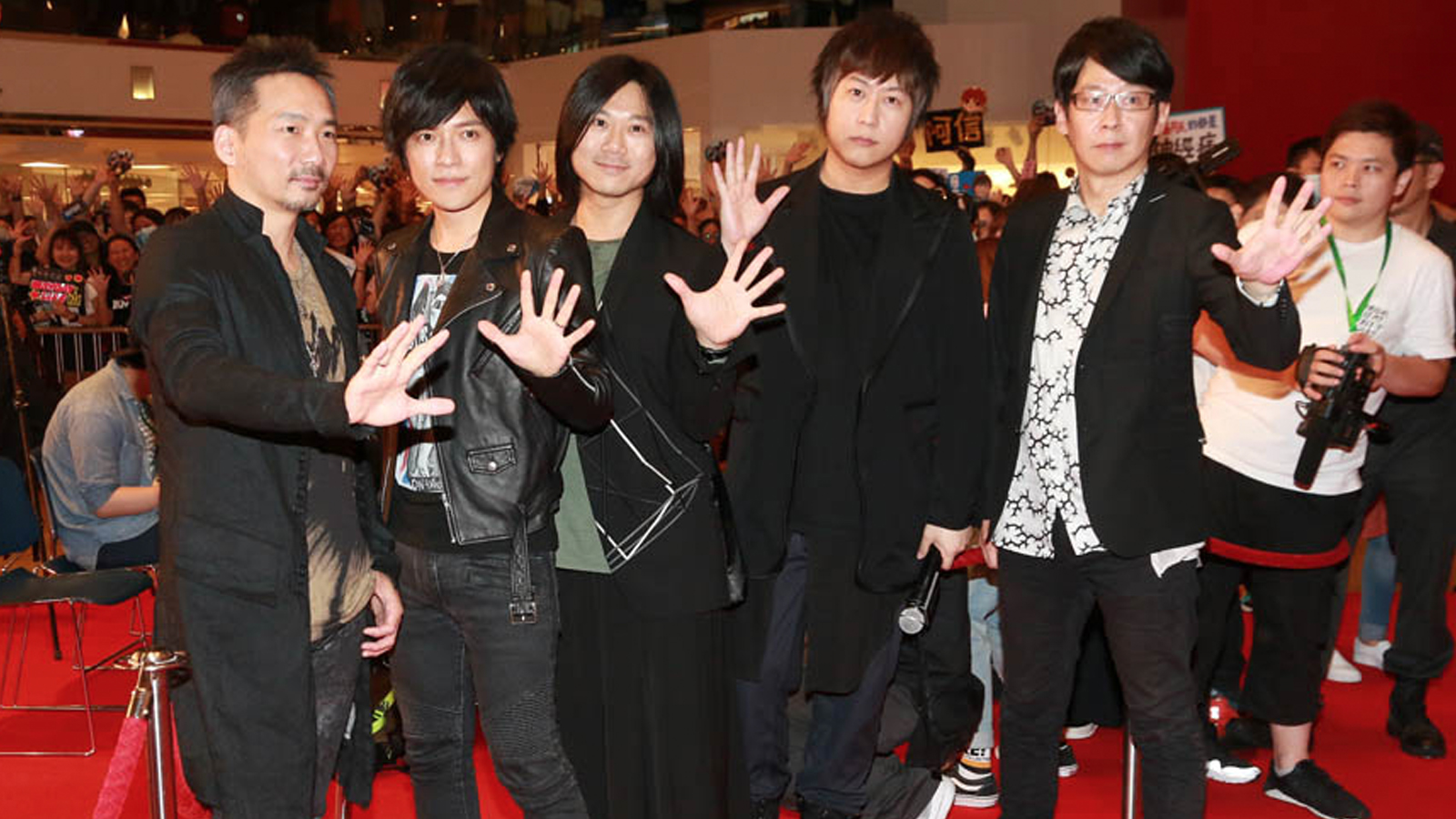 Mayday Thrills Fans By Keeping To Their May Date Promise With A Live ...