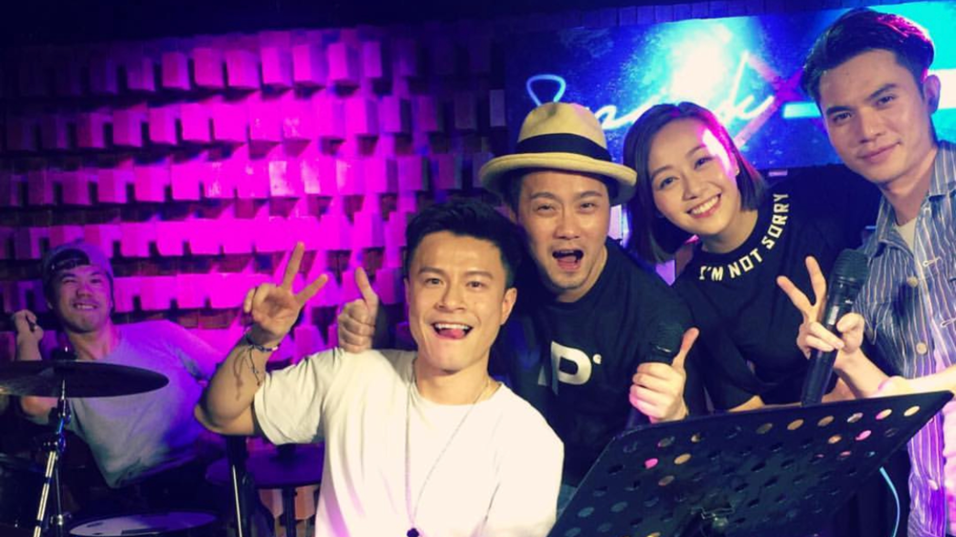 Jacqueline Wong Seen Shopping With A Man Who Successfully Proposed To ...
