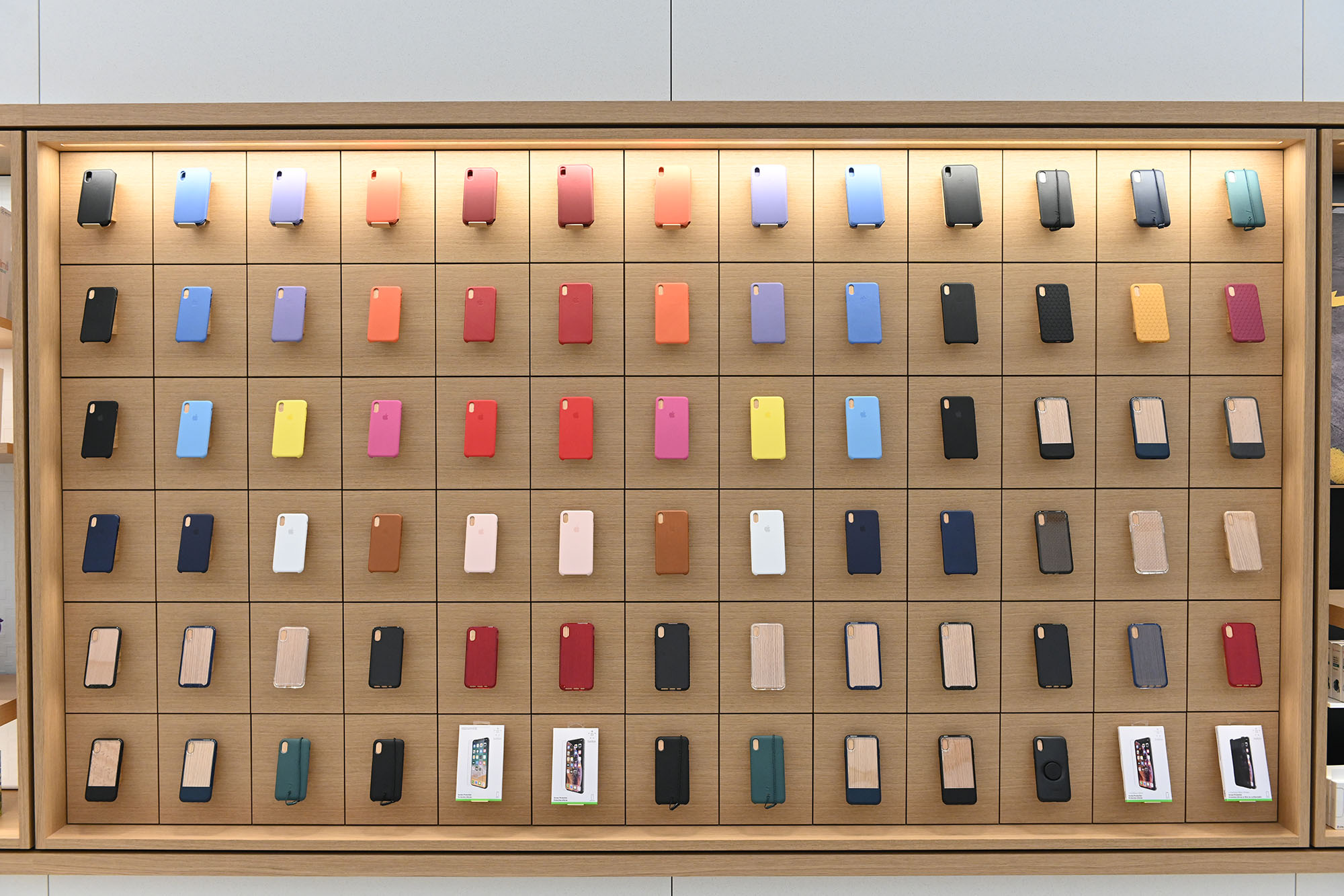 First Look At The New Apple Store At Jewel Changi Airport, Which Opens ...