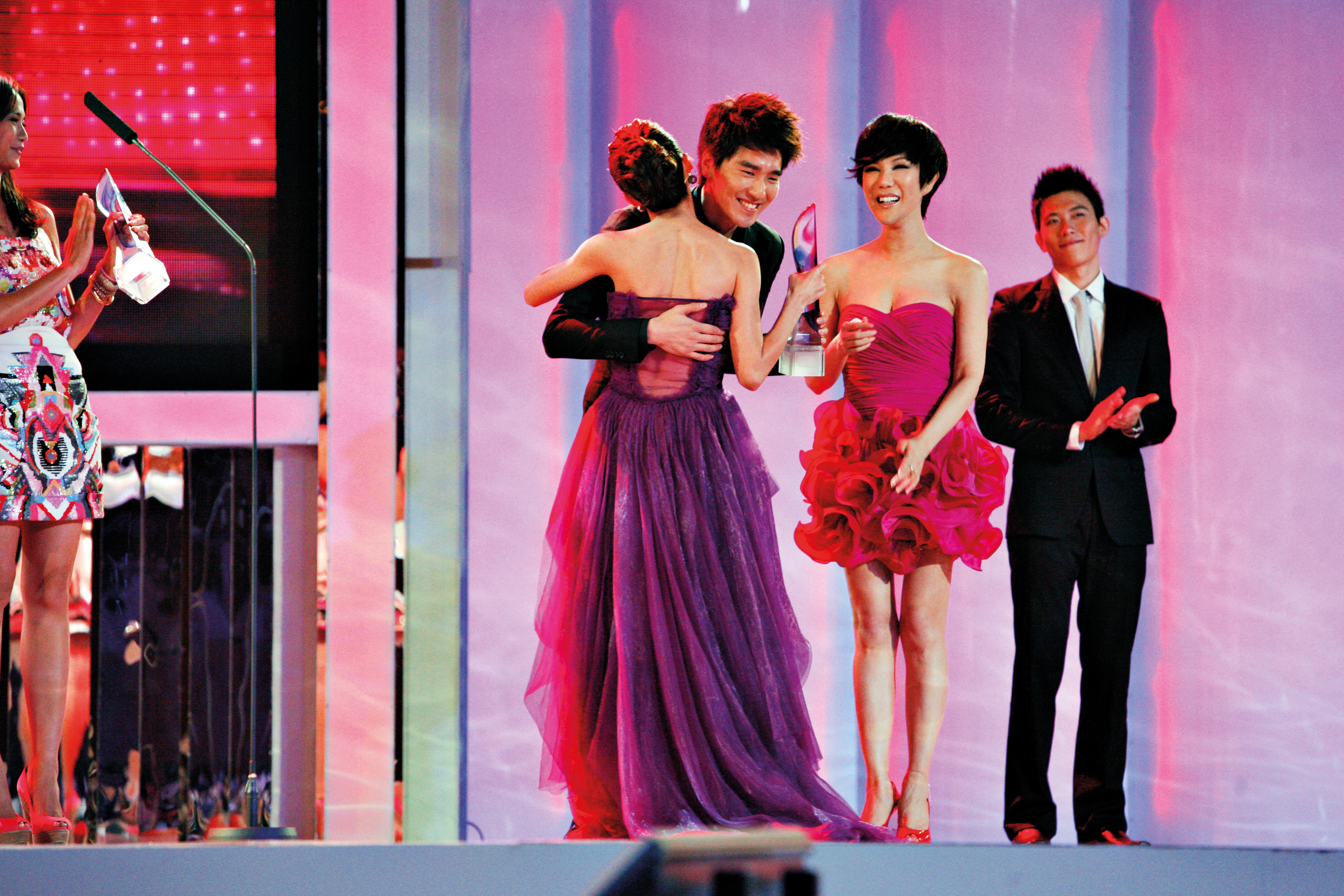 The Most Memorable Moments In Star Awards History - 8days