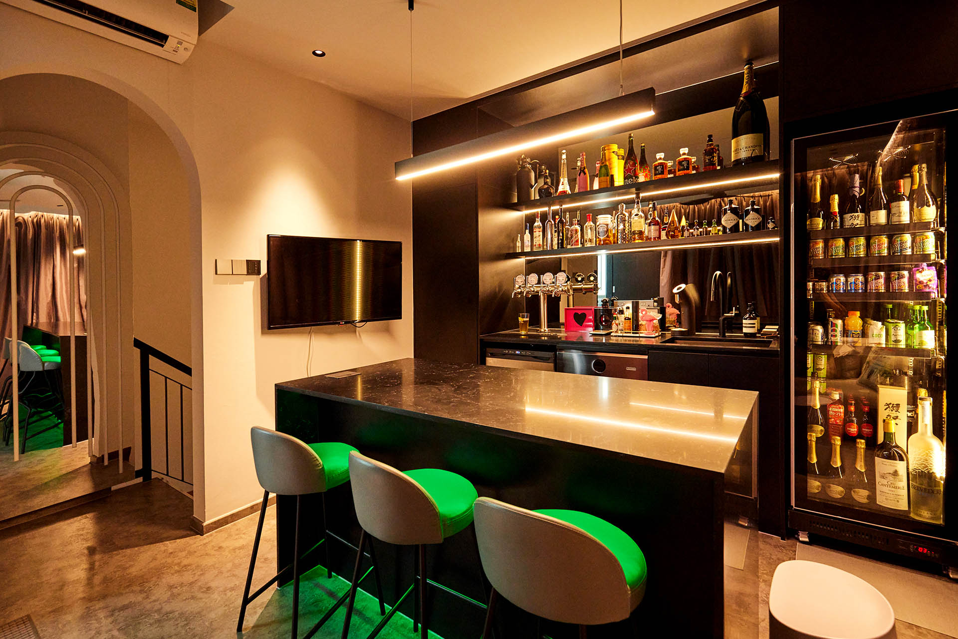 After A $130k Reno & Major Layout Changes, This Apartment’s Master ...