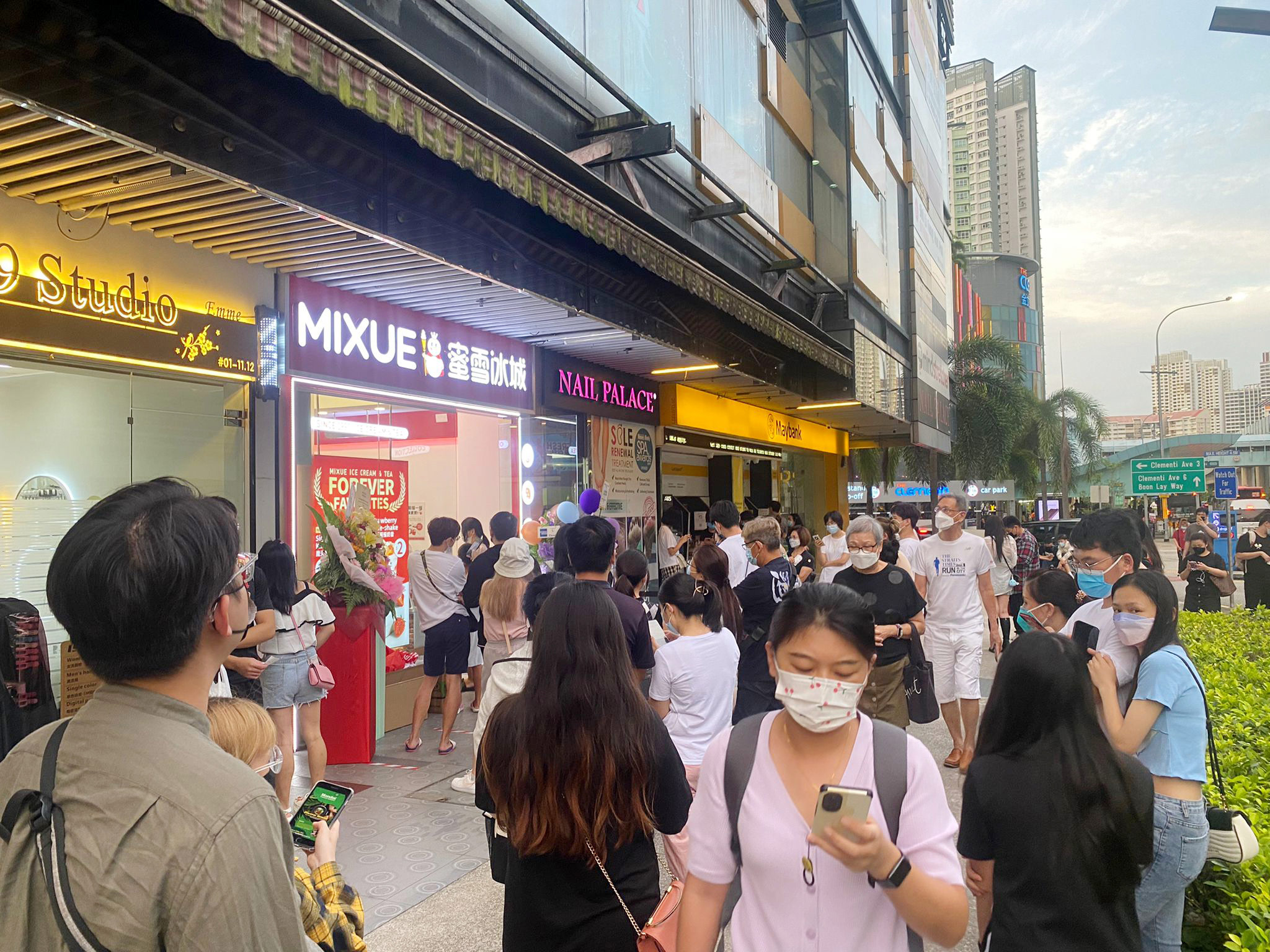 $1 Soft Serve Ice Cream Cone At First S’pore Outlet Of Popular Chinese ...