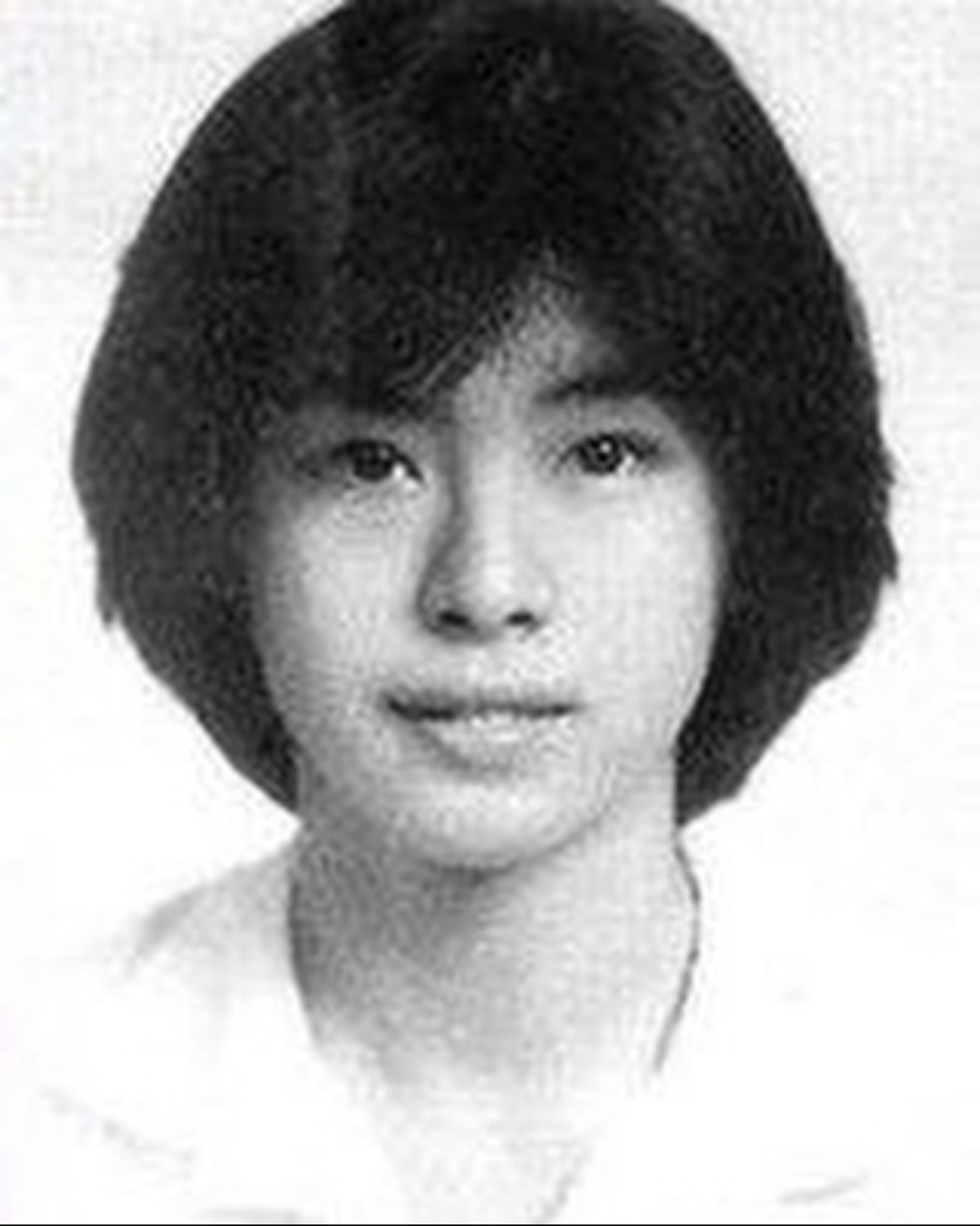 Fan Posts Throwback Photo Of Joey Wong With Short Hair That Draws A ...