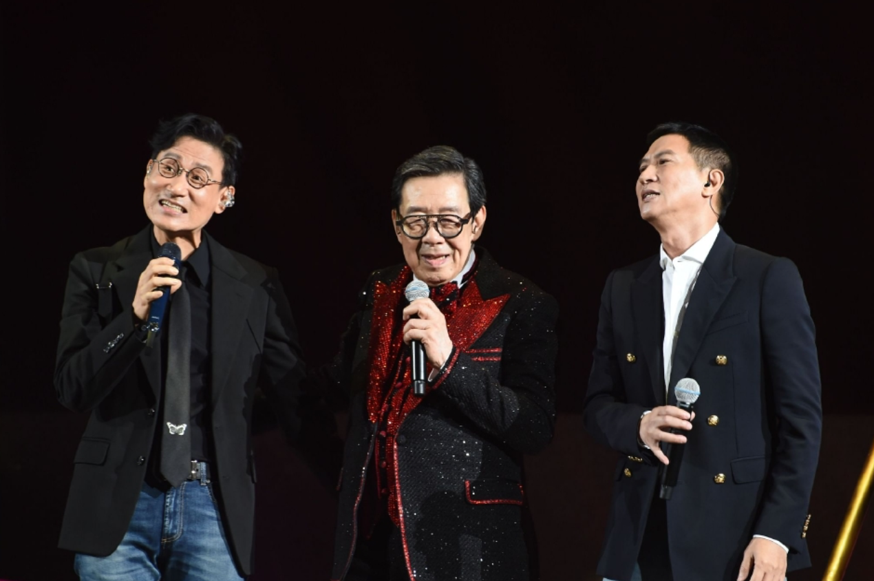 Jacky Cheung Kowtows To Godfather Wu Fung, 90, At The Latter's Concert ...