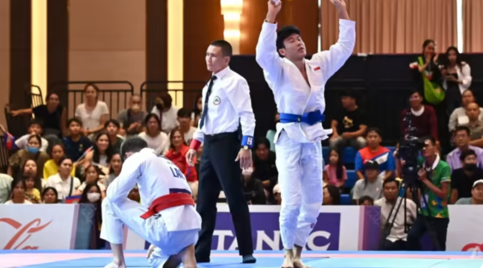 KILASAN: Raja Charles III rasmi ditabalkan di Westminster Abbey; Atlit ...