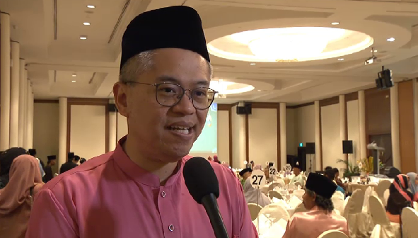 Dr Norshahril Saat diiktiraf dengan Anugerah Bawean Teladan - BERITA ...