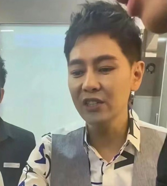 'Is that really Jimmy Lin?' Star looks 'unrecognisable' a year after car crash - CNA Lifestyle