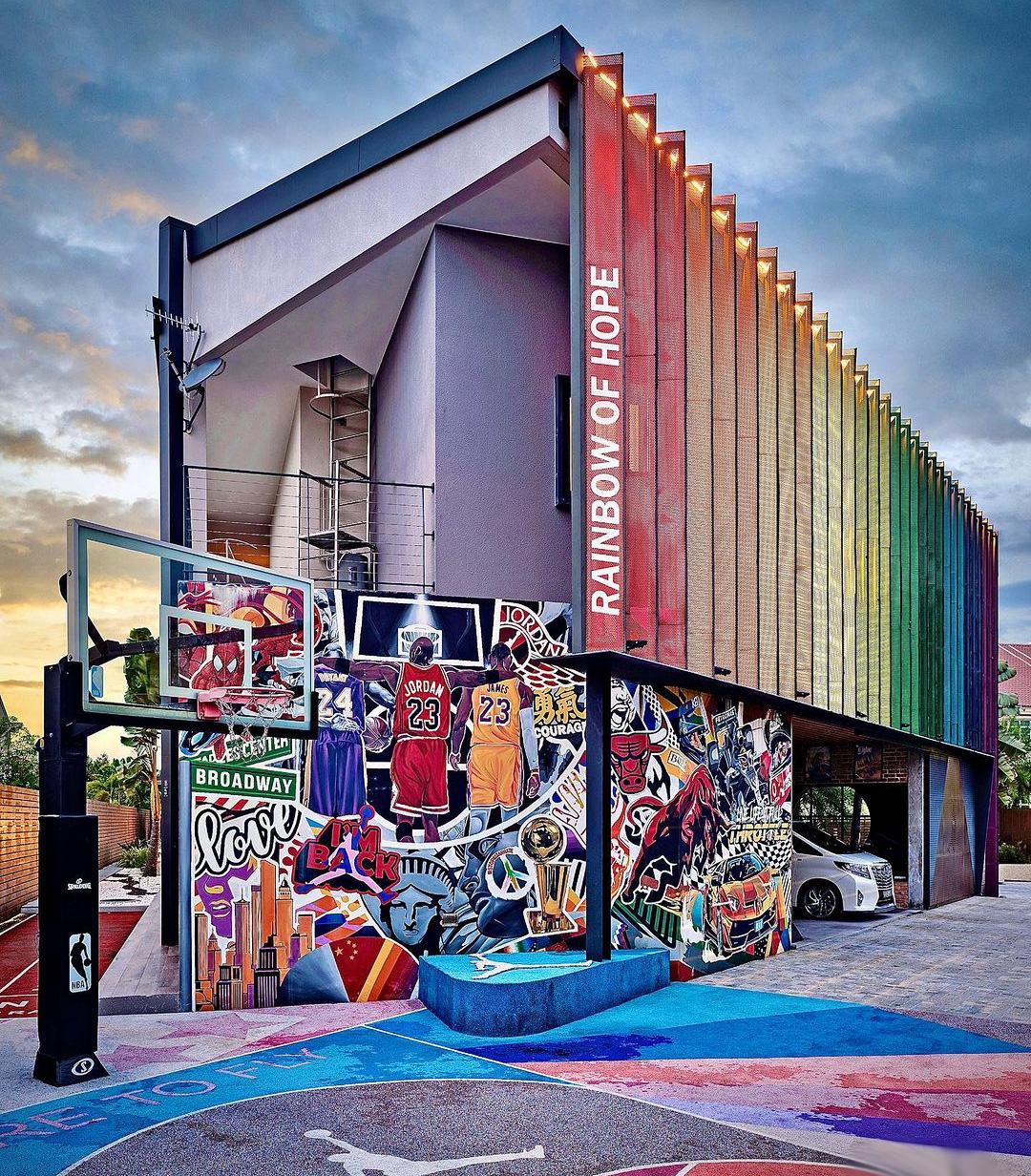 Wu Chun's 10,000 Sq Ft Brunei Home Has A 2-Storey Water Slide - CNA ...