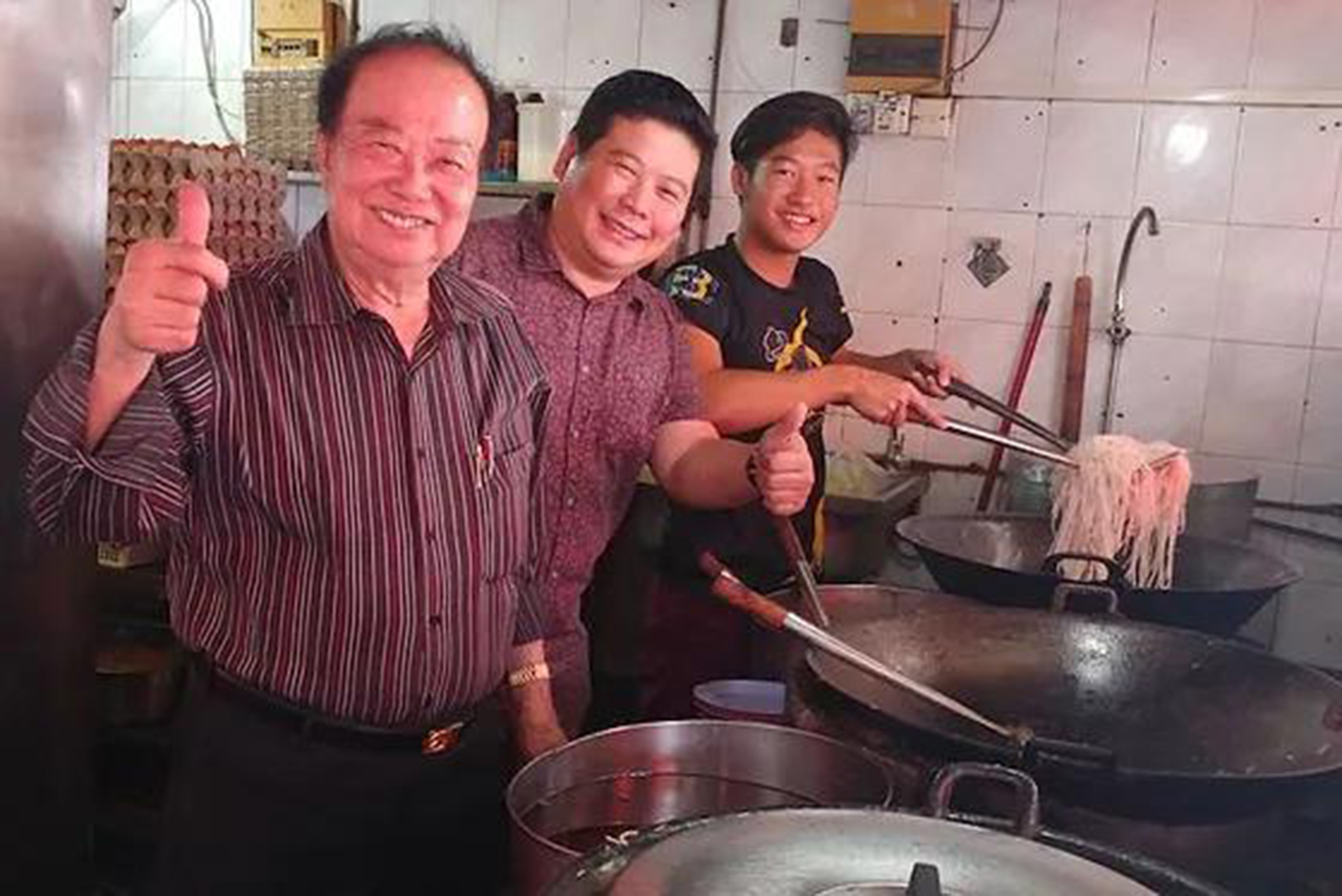 Rolex-Wearing Kim’s Hokkien Prawn Mee Hawker Falls Out With Son Over ...