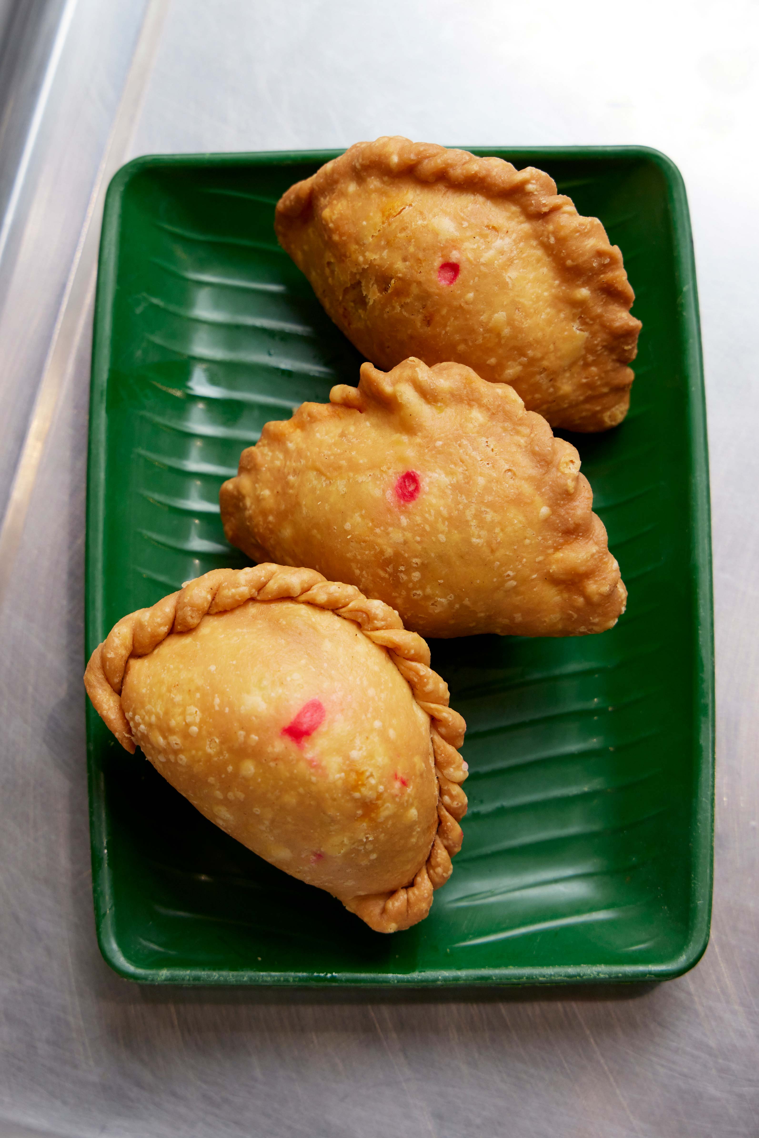 23-Year-Old Restaurant Chef Takes Over Popular Rolina Curry Puff Stall ...