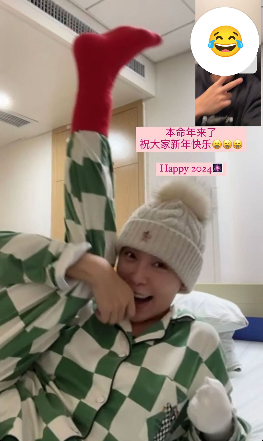 Chinese model Jessica Du has left hand amputated after accident, thanks ...