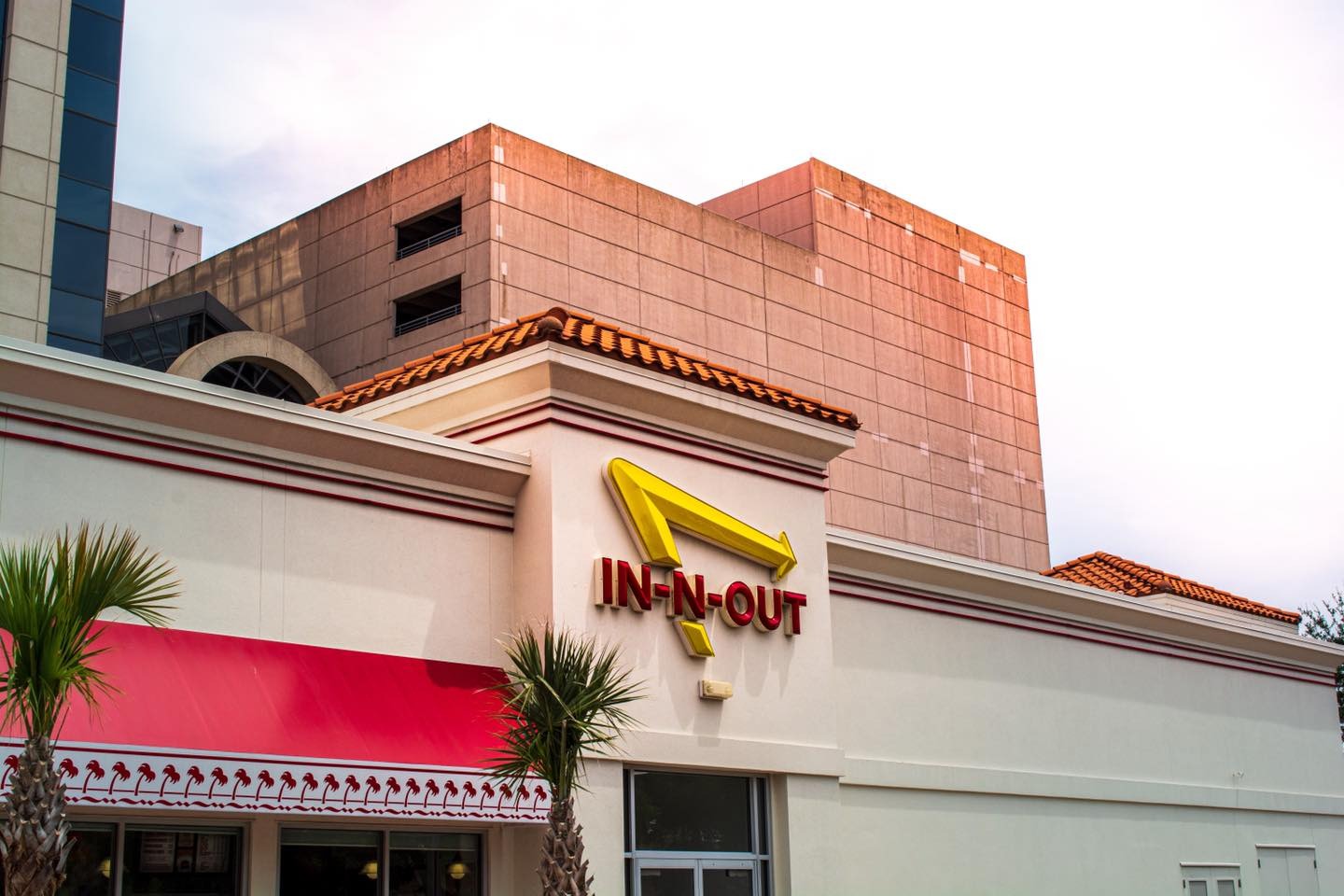 Famous American burger chain In-N-Out to hold one-day S’pore pop-up on ...