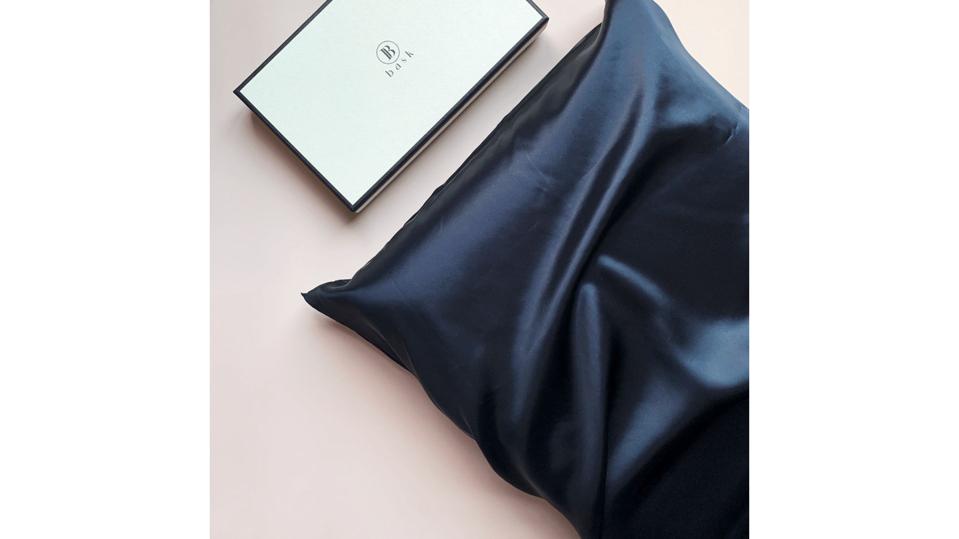 Why Are Silk & Satin Pillowcases Better For You — And How Do You Pick A ...