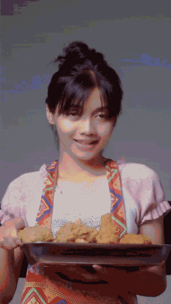 Thai fried chicken hawker looks so much like Blackpink’s Lisa - CNA ...