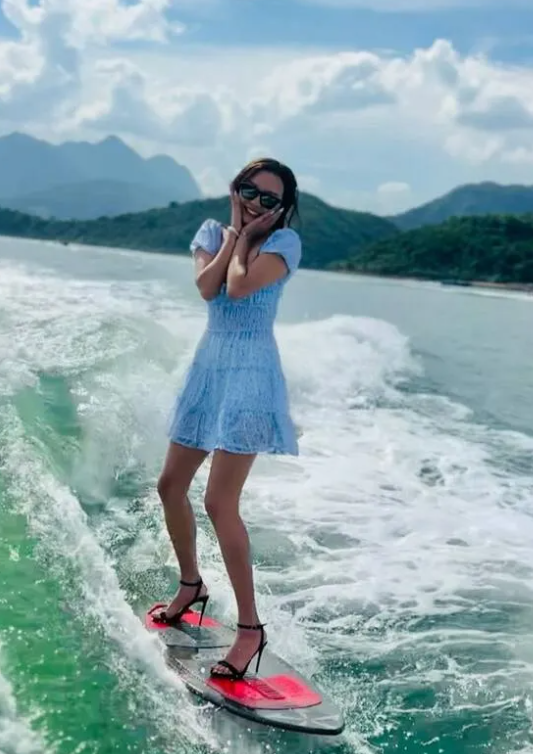 HK actress Stitch Yu wakeboards effortlessly in stilettos - CNA Lifestyle