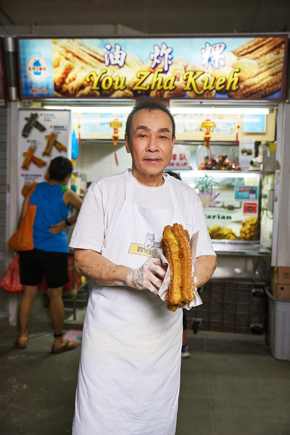 The Queue Starts From 6am At Stall In Bedok Selling Yummy Pandan You ...