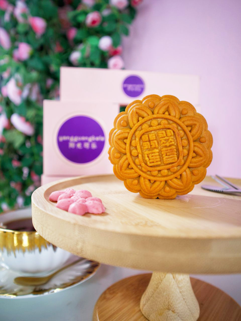 Yang Guang Ke Le is selling S$58 mooncakes, will personally deliver if ...