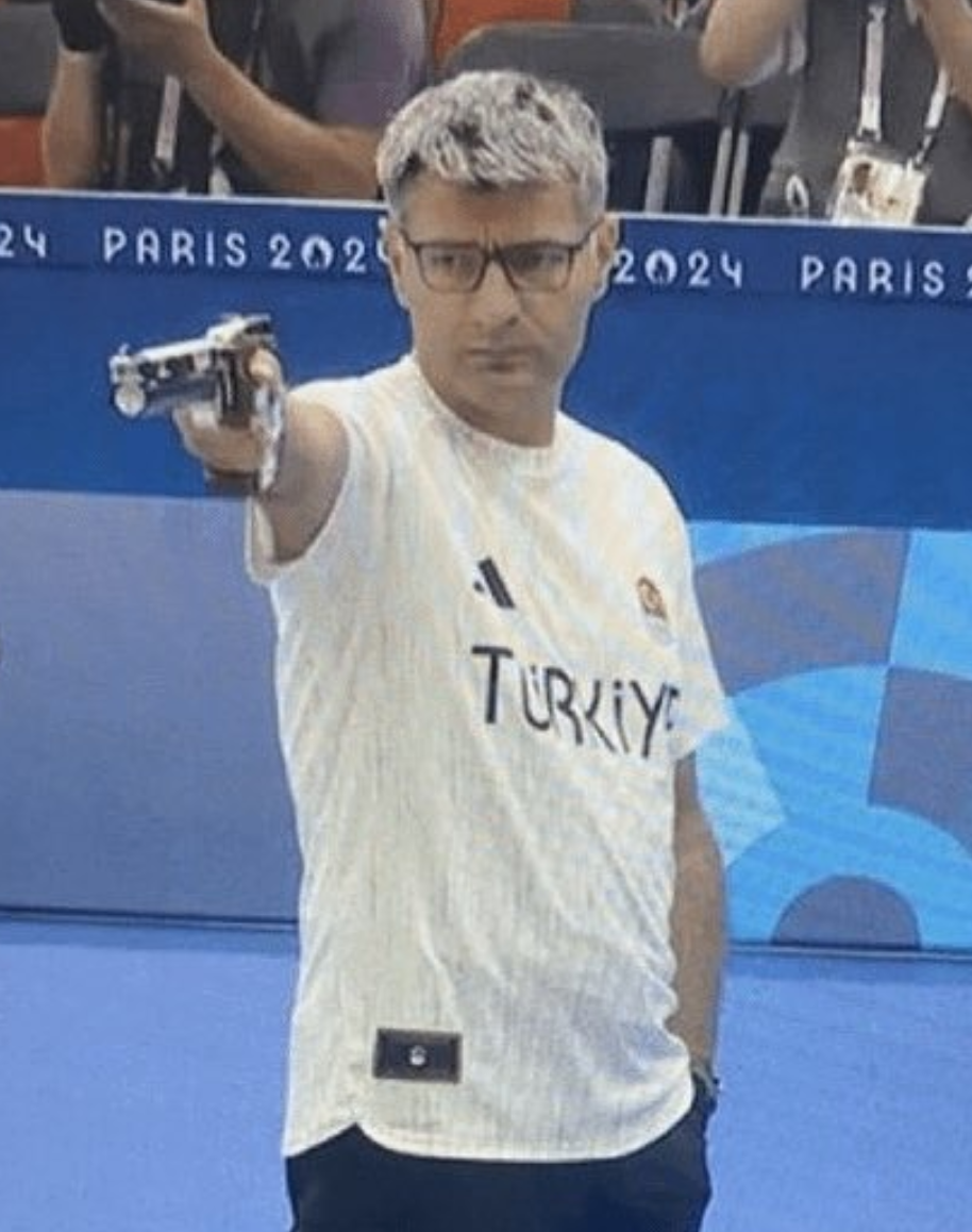 Man called “S’pore’s Yusuf Dikec” after shooting perfect score at pasar ...